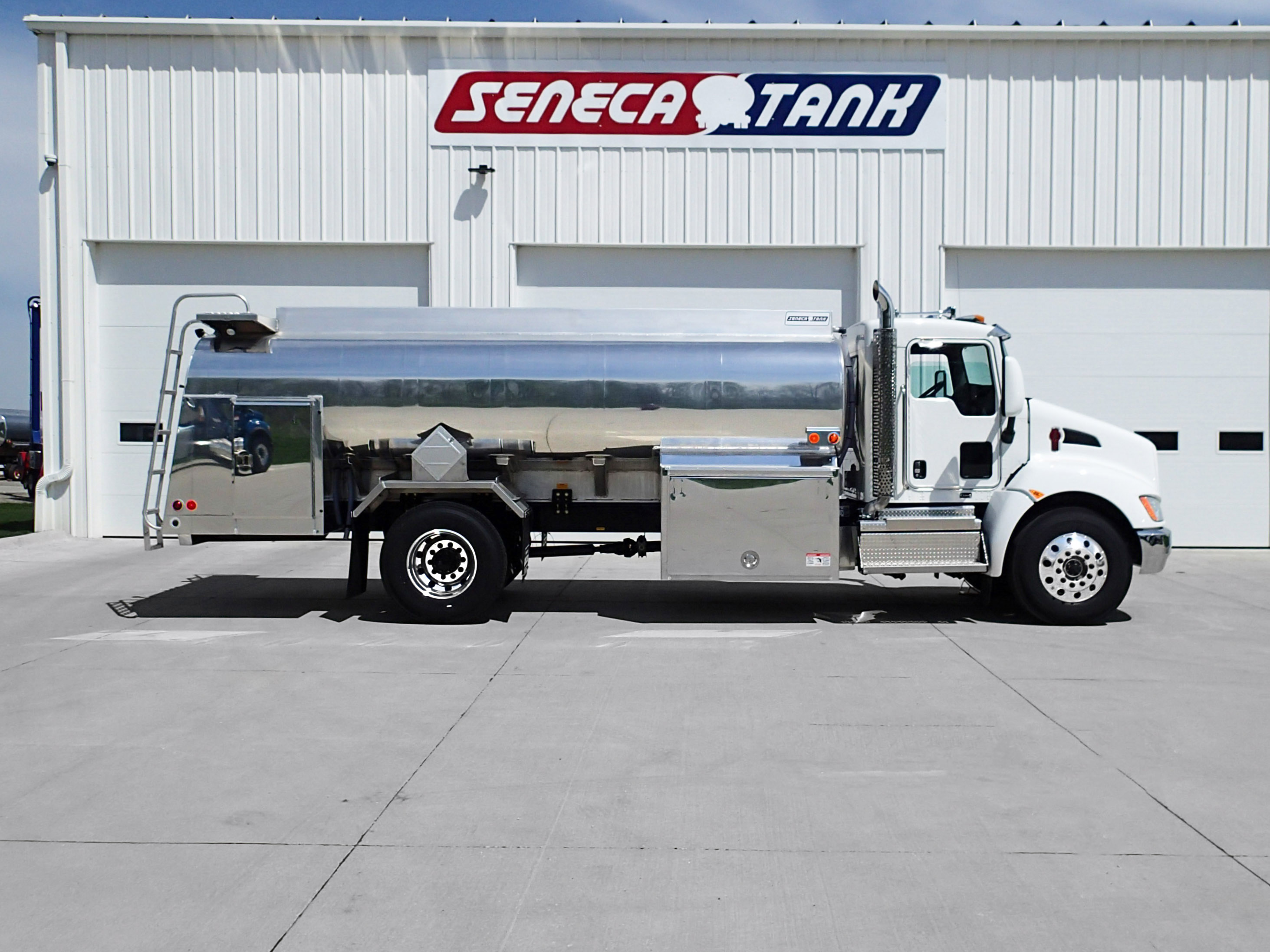 ST2700 For Sale | Seneca Tank